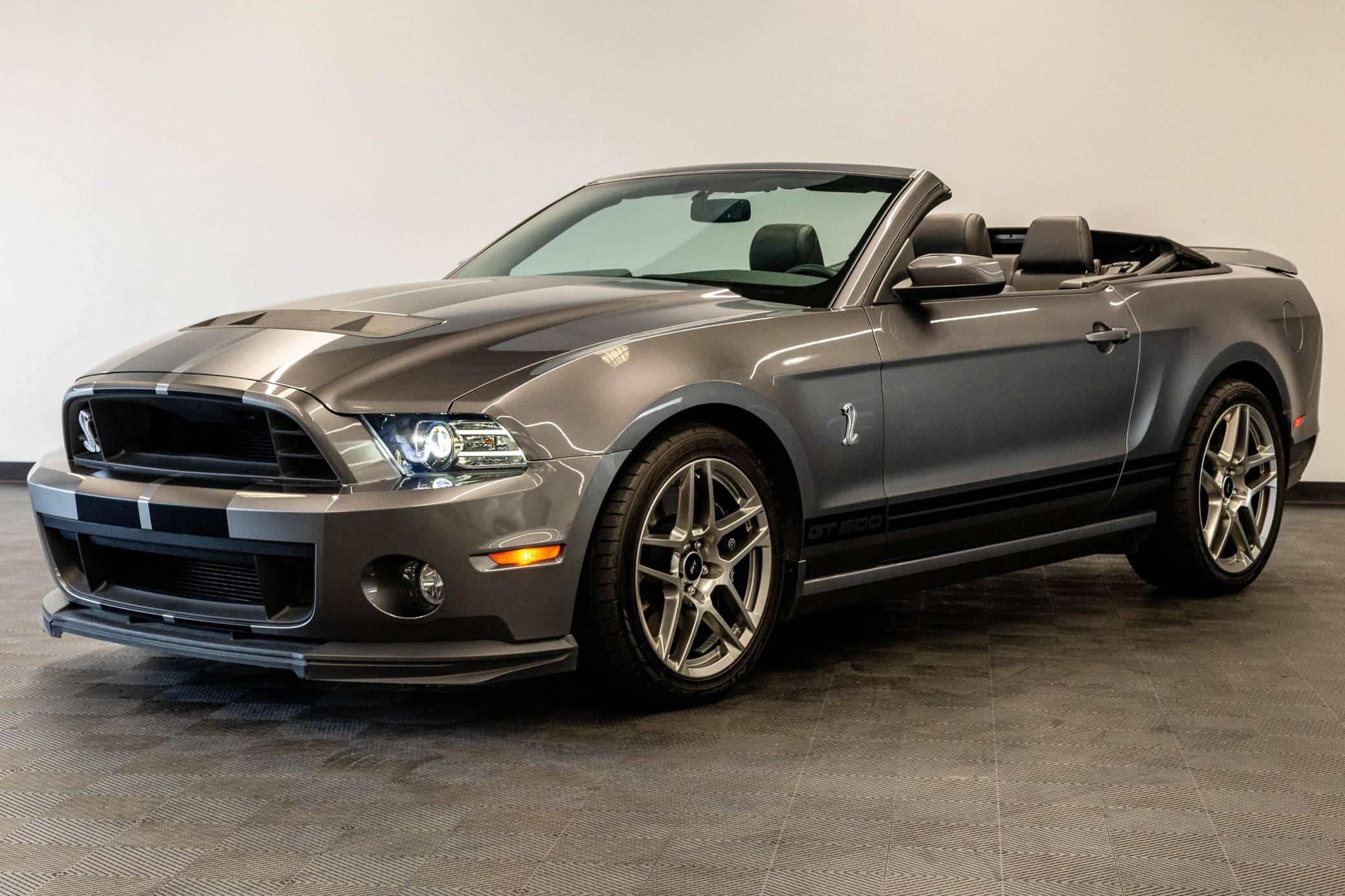 2014 Ford Mustang Shelby GT500 Convertible for Sale - Cars & Bids