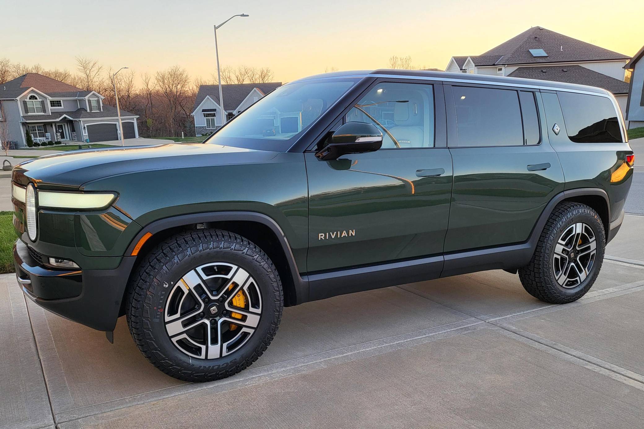 2023 Rivian R1S Launch Edition for Sale - Cars & Bids
