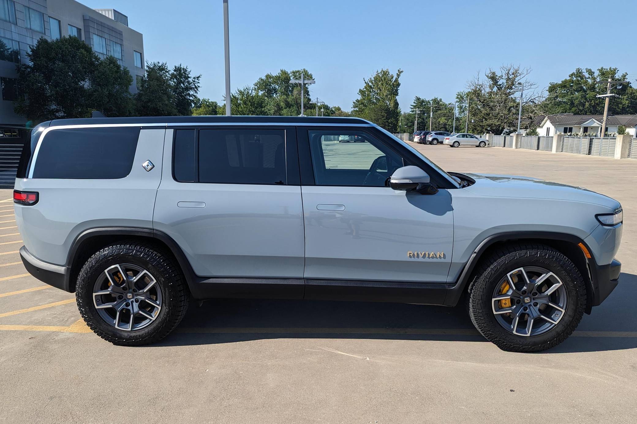 2022 Rivian R1S Launch Edition for Sale - Cars & Bids