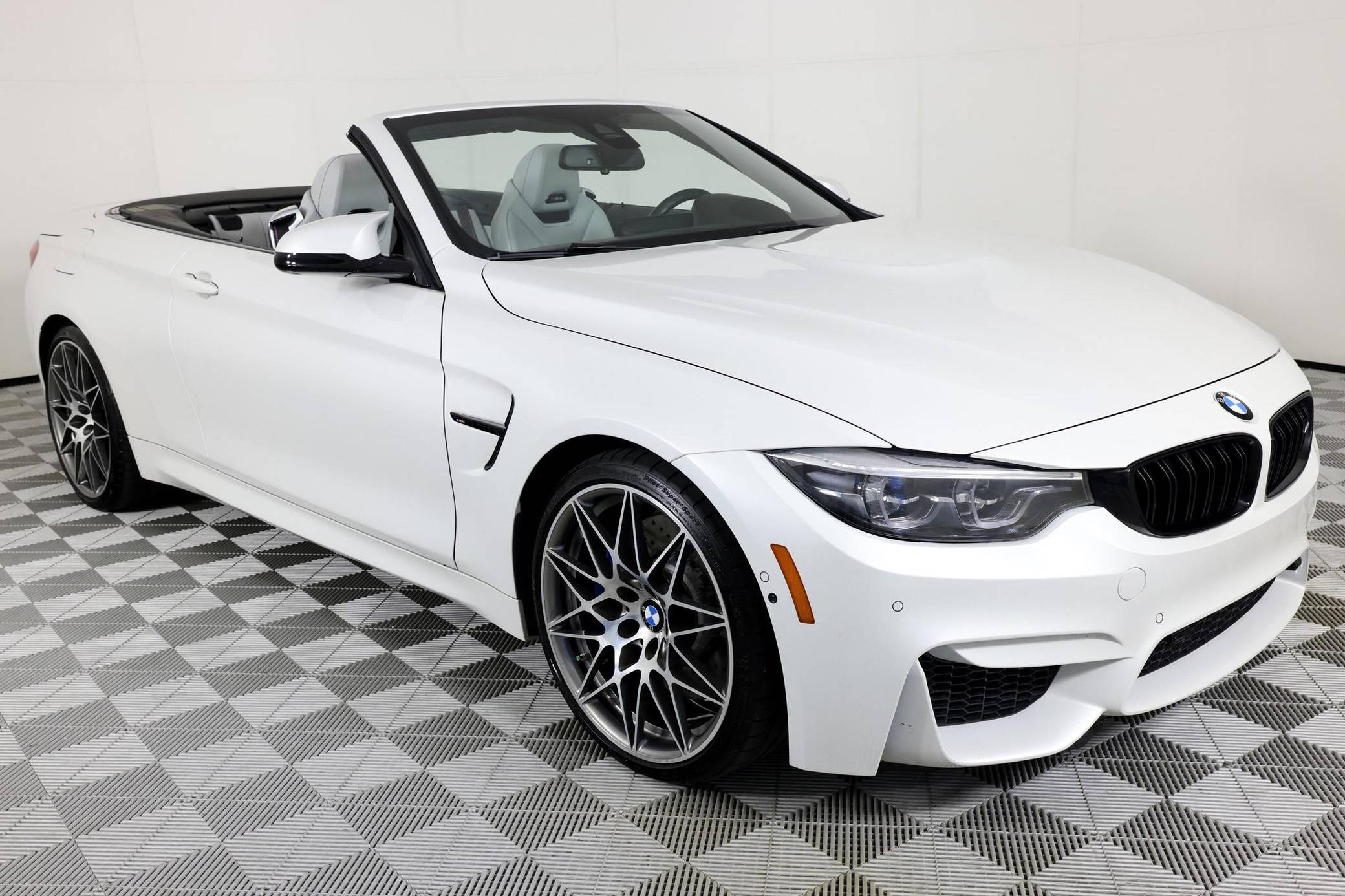 2019 BMW M4 Convertible Competition Package VIN: WBS4Z9C57KEJ63682 for ...