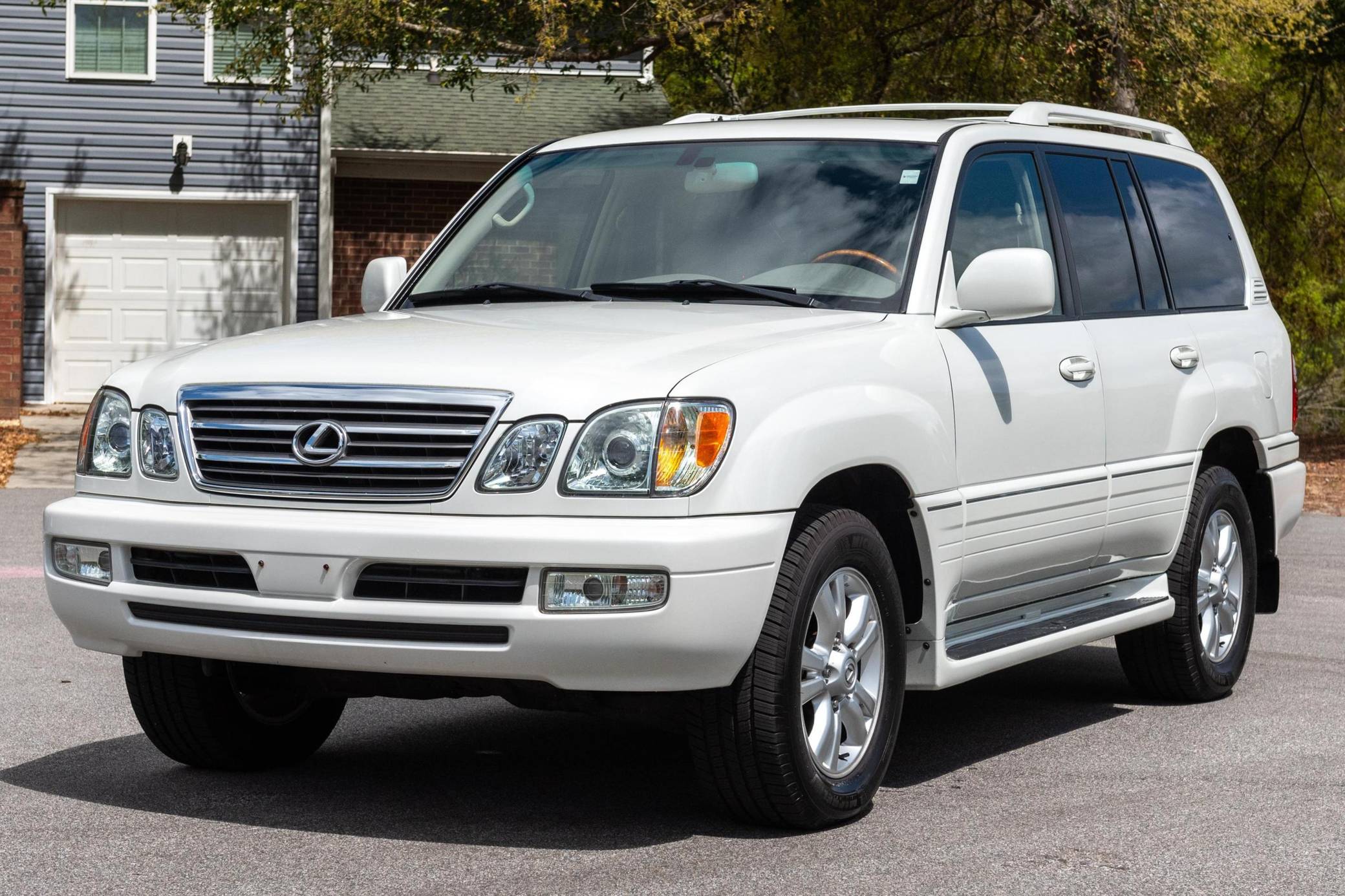 2005 Lexus LX 470 VIN: JTJHT00W154002979 for Sale - Cars & Bids