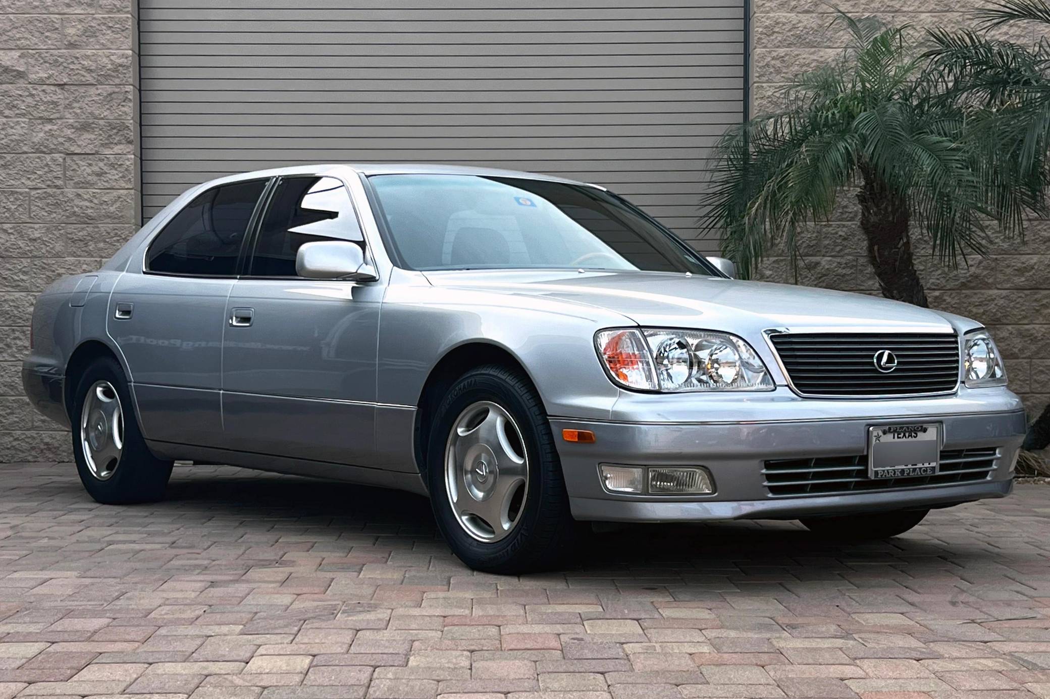 2000 Lexus LS 400 VIN: JT8BH28F8Y0173622 for Sale - Cars & Bids