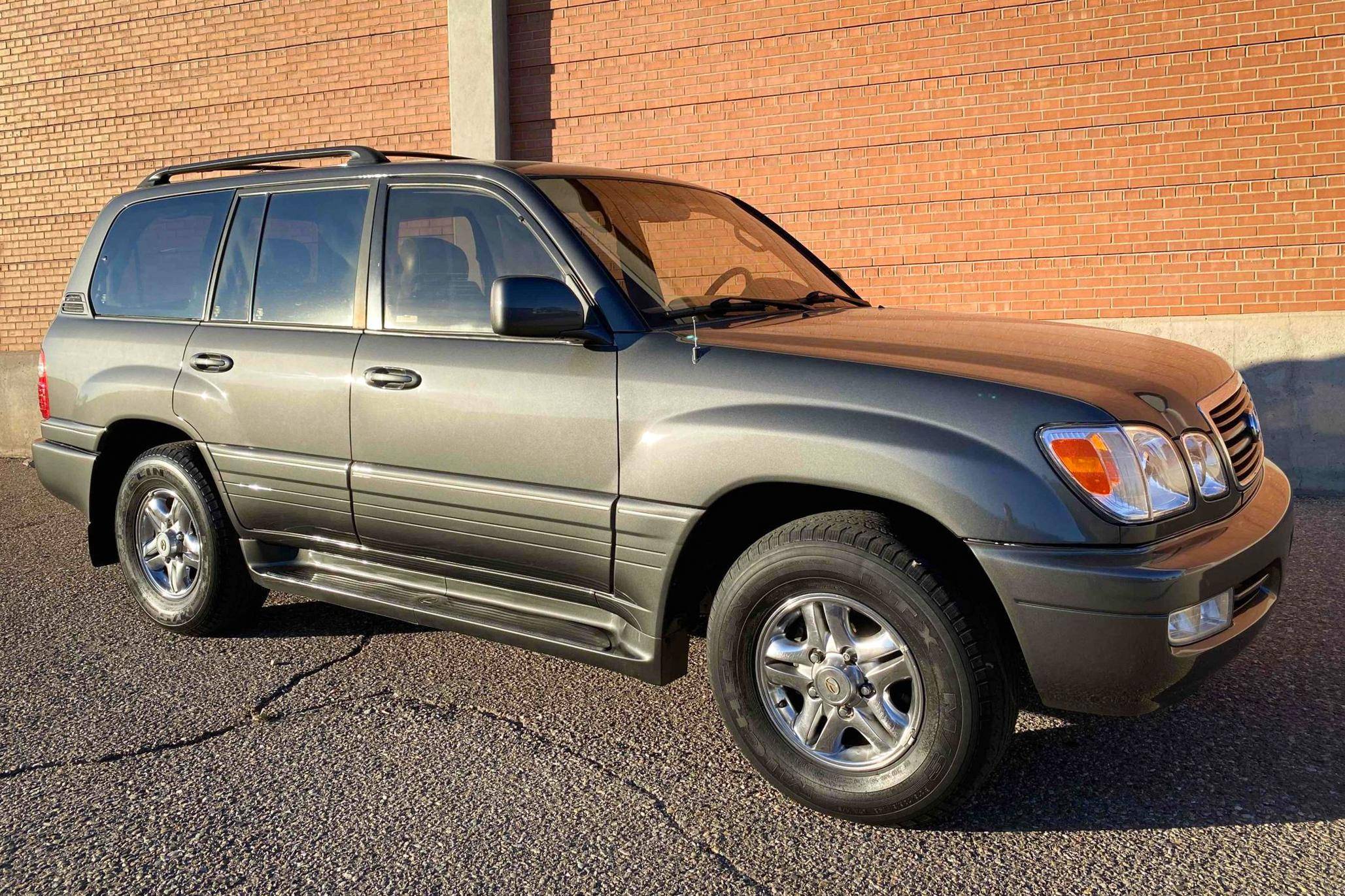 1999 Lexus LX 470 auction - Cars & Bids