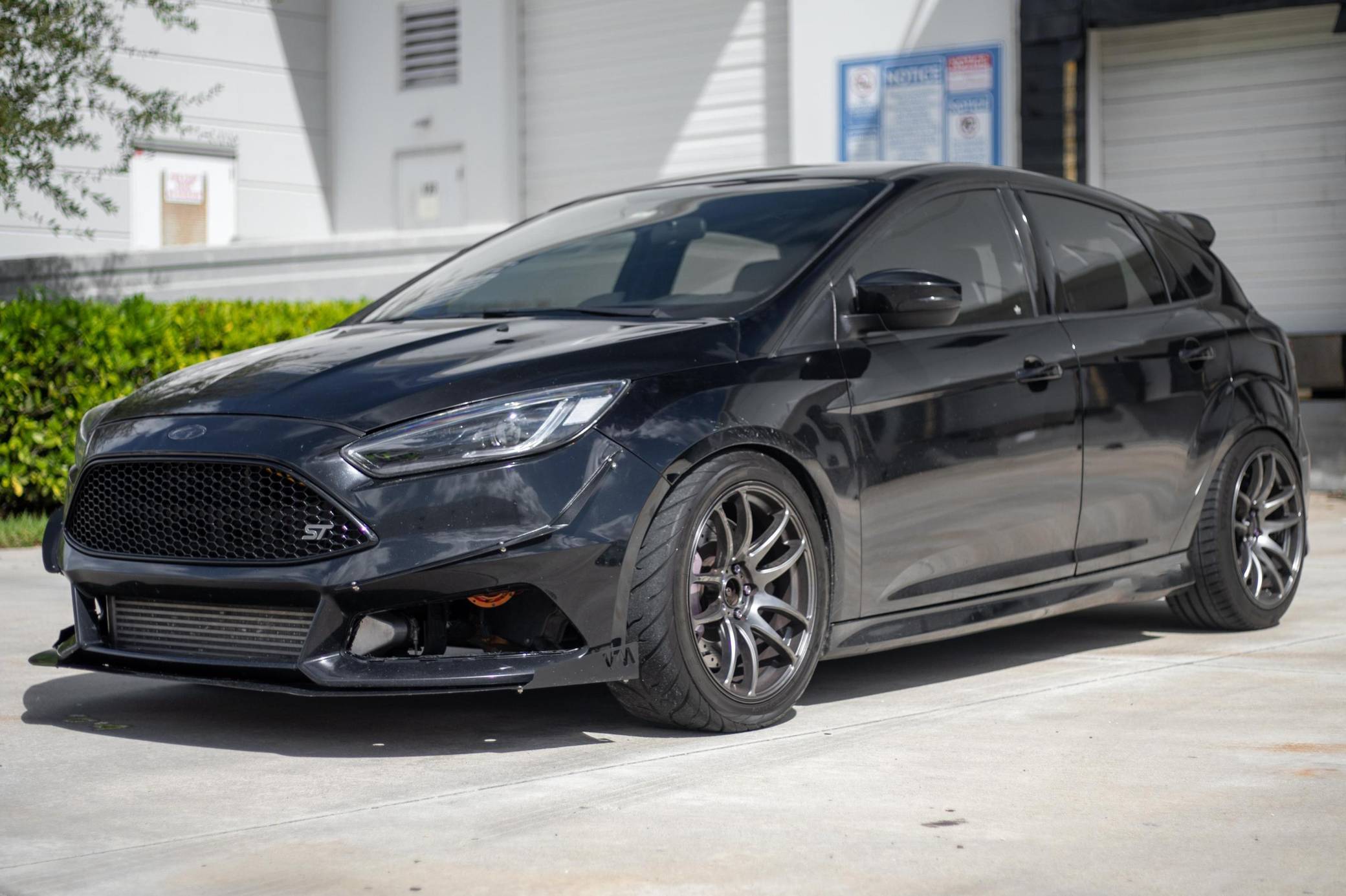 2017 Ford Focus ST VIN: 1FADP3L96HL229548 for Sale - Cars & Bids