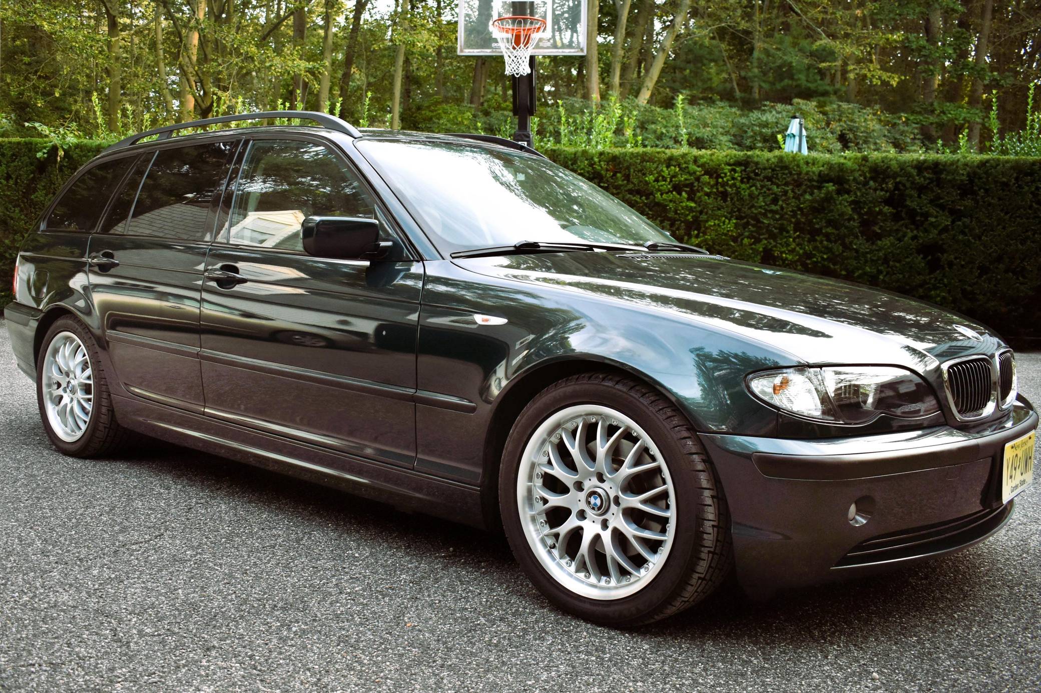 2004 BMW 325xi Touring VIN: WBAEP33424PE92075 for Sale - Cars & Bids
