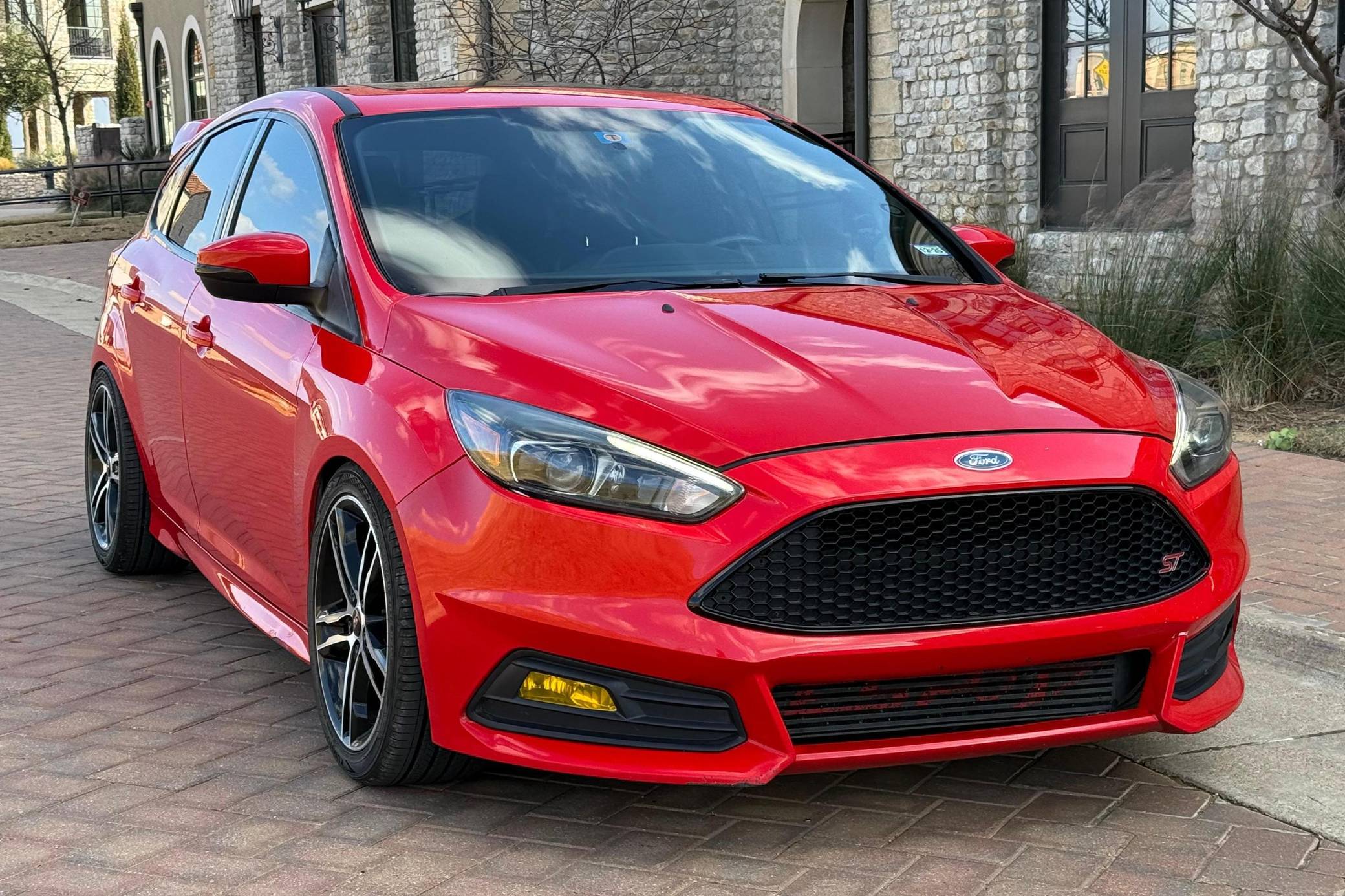 2015 Ford Focus ST VIN: 1FADP3L90FL363498 for Sale - Cars & Bids
