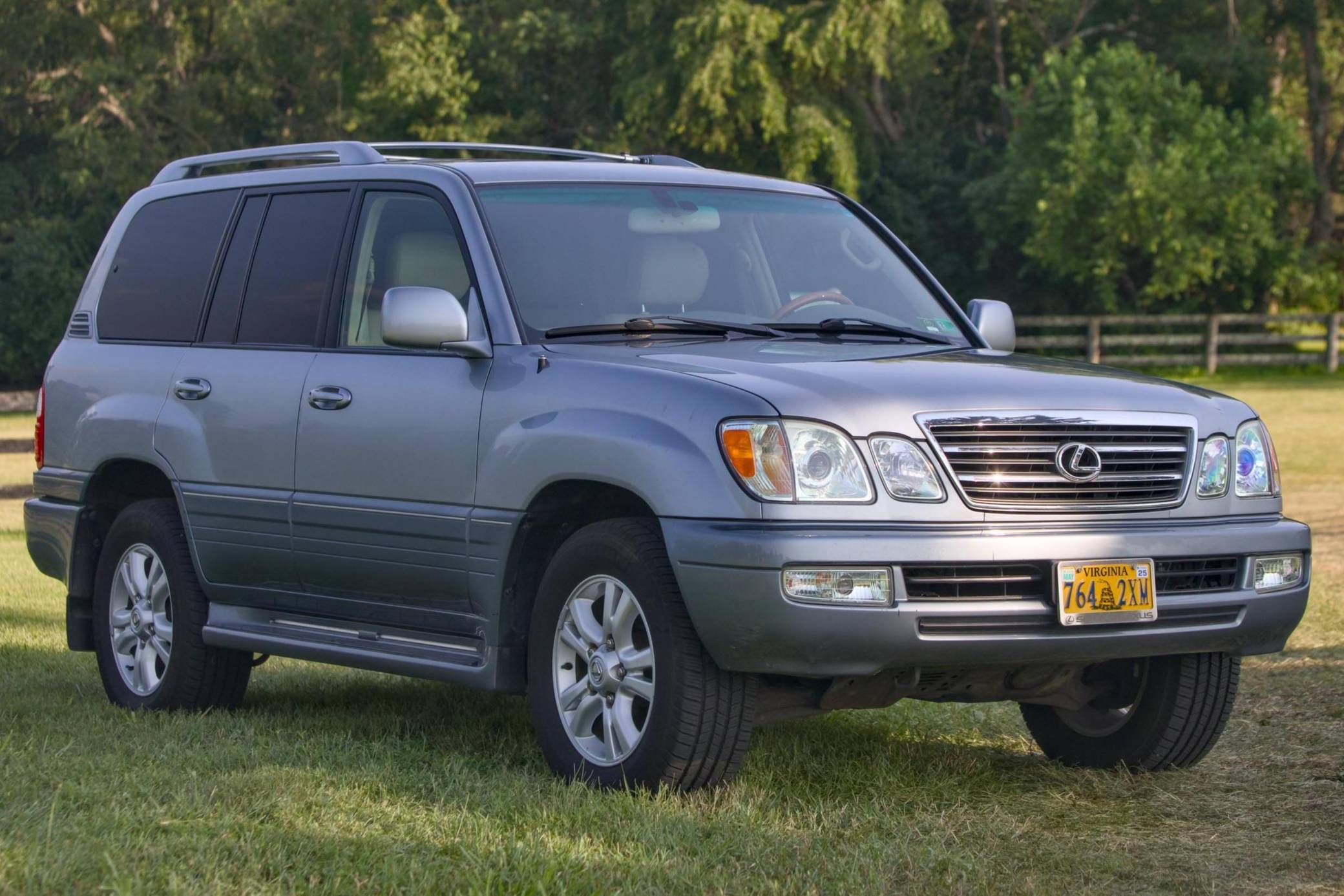 2004 Lexus LX 470 VIN: JTJHT00W843547484 for Sale - Cars & Bids
