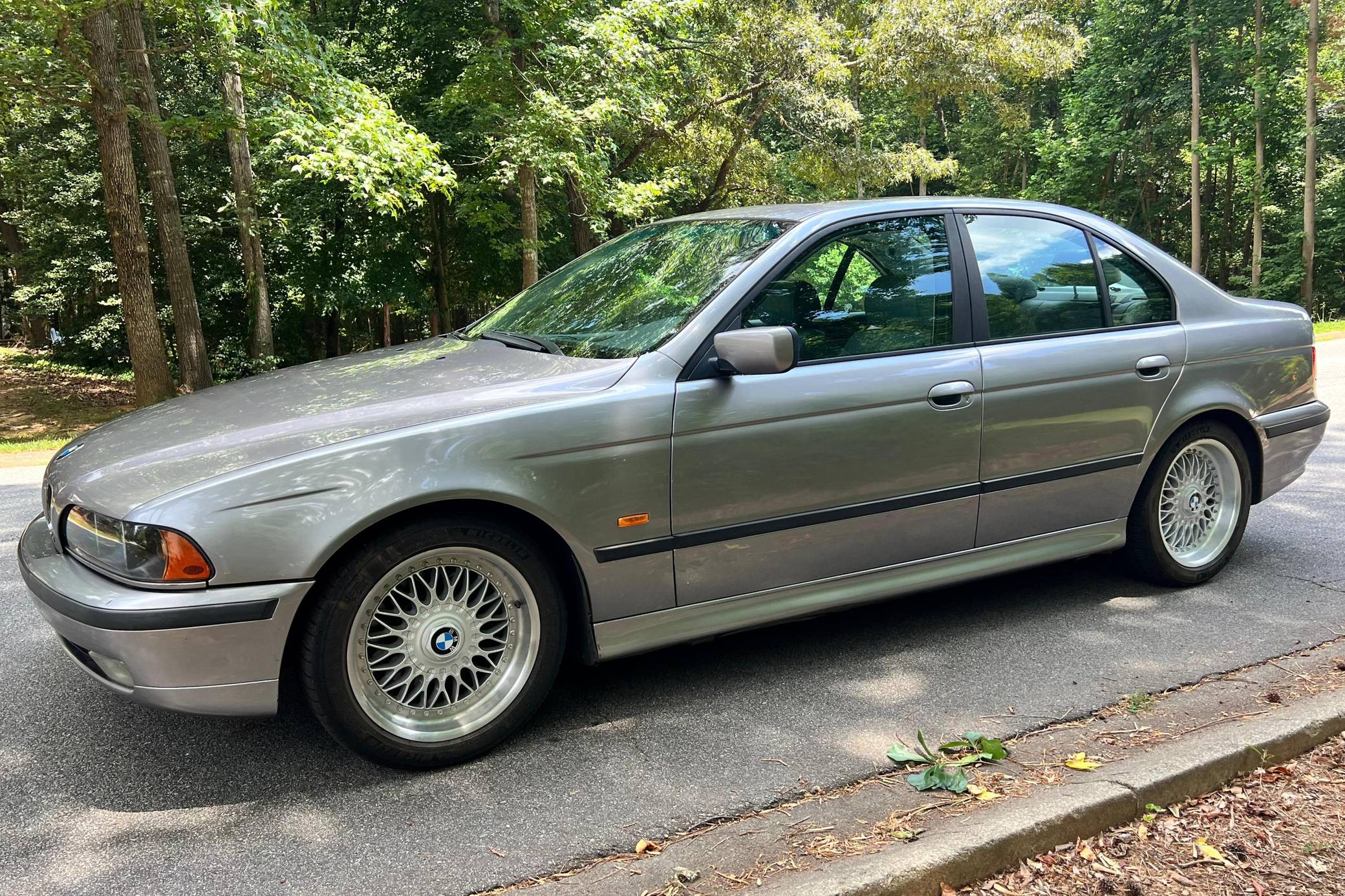 2000 Bmw 528i Weight