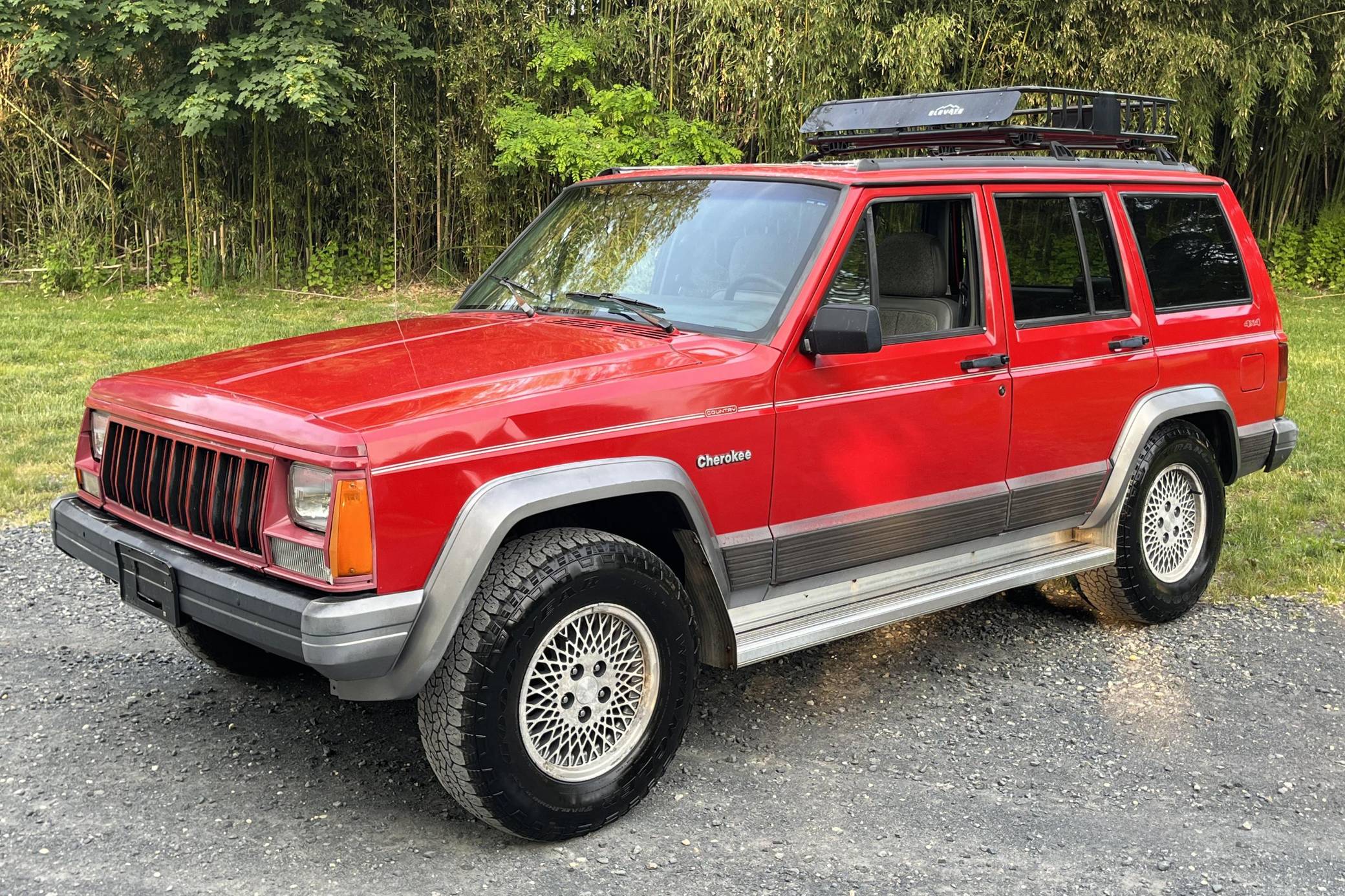 1995 Jeep Cherokee Country 4x4 for Sale - Cars & Bids