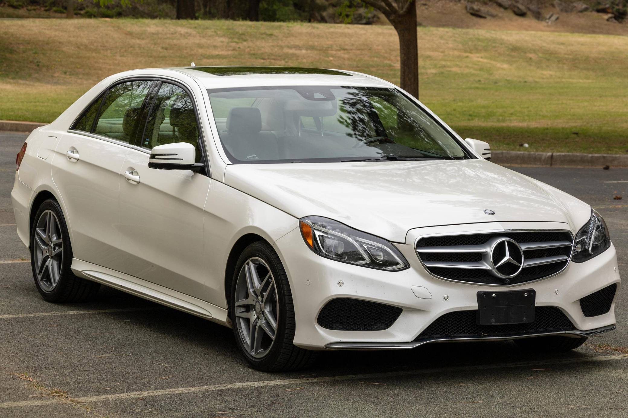 2015 Mercedes-Benz E400 Sedan VIN: WDDHF6FB1FB157956 for Sale - Cars & Bids