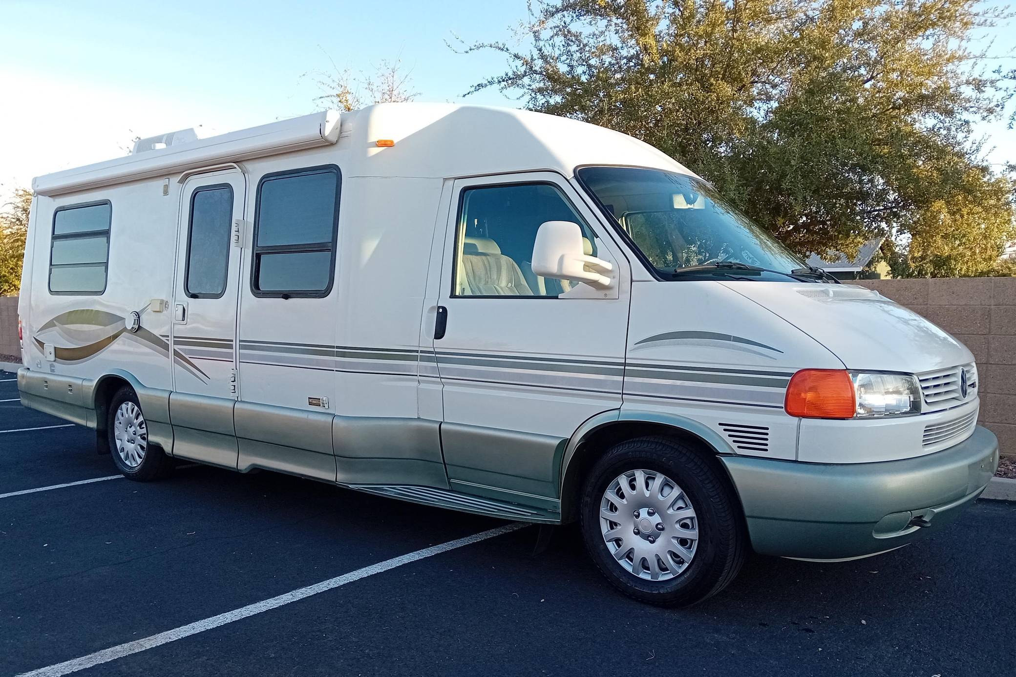 2002 Volkswagen EuroVan Winnebago Rialta VIN: WV3AB47031H117762 for ...