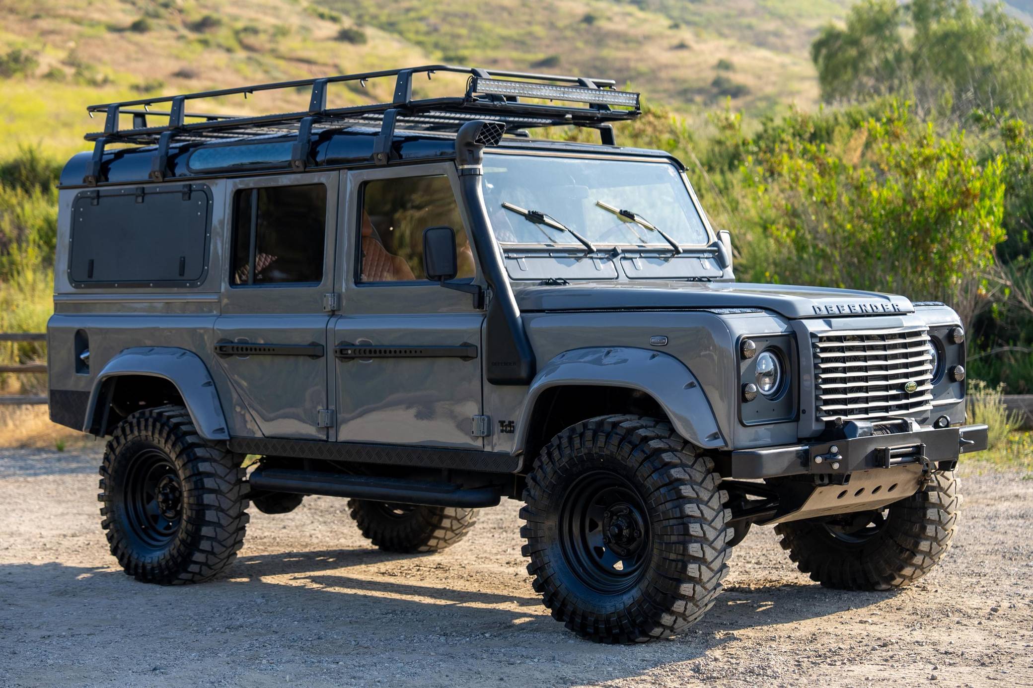 1994 Land Rover Defender 110 VIN: SALLDHMF8LA938297 for Sale - Cars & Bids