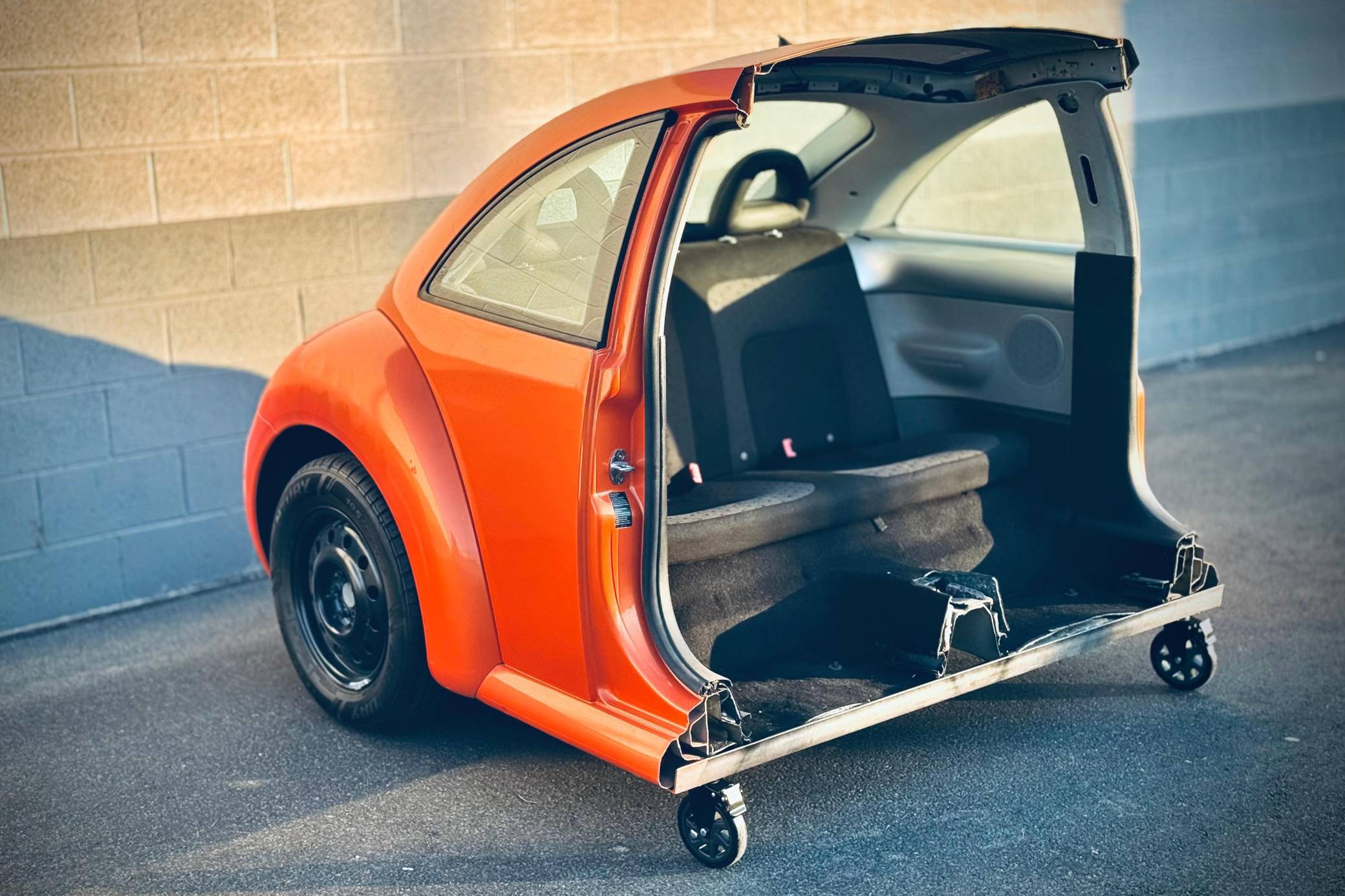 2001 Volkswagen New Beetle-Based Couch VIN: 3VWCD21C71M459642 for Sale ...