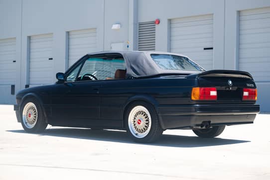 1992 BMW 325i Convertible VIN: WBABB1313NEC05576 for Sale - Cars & Bids