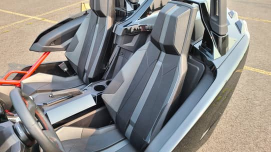 2016 Polaris Slingshot SL auction - Cars & Bids