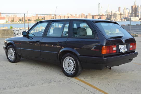 1992 BMW 316i Touring VIN: WBAAJ11080CL44449 for Sale - Cars & Bids