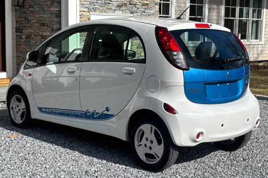 2012 Mitsubishi i-MiEV SE VIN: JA3215H1XCU016556 for Sale - Cars & Bids