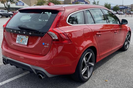 2015 Volvo V60 T6 R-Design for Sale - Cars & Bids