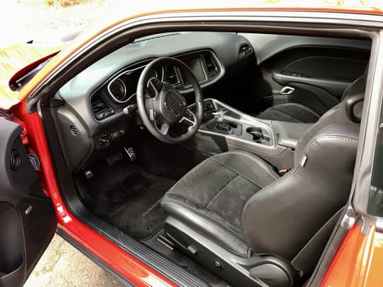 Interior Del Dodge Challenger 2016