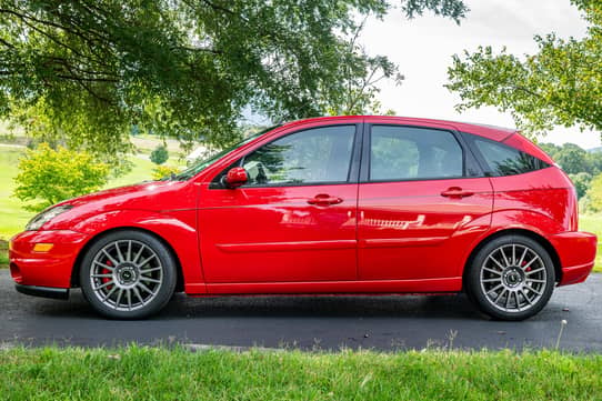 2004 Ford Focus SVT 5-Door VIN: 3FAHP305X4R116944 for Sale - Cars & Bids