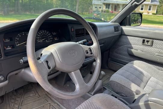 1992 Toyota 4Runner SR5 4x4 VIN: JT3VN39W5N0090063 for Sale - Cars & Bids