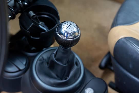 2004 Mini Cooper S VIN: WMWRE33414TD85596 for Sale - Cars & Bids