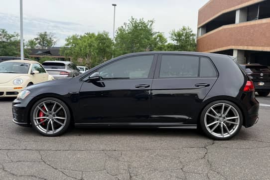 2017 Volkswagen Golf R VIN: WVWWF7AU6HW072767 for Sale - Cars & Bids