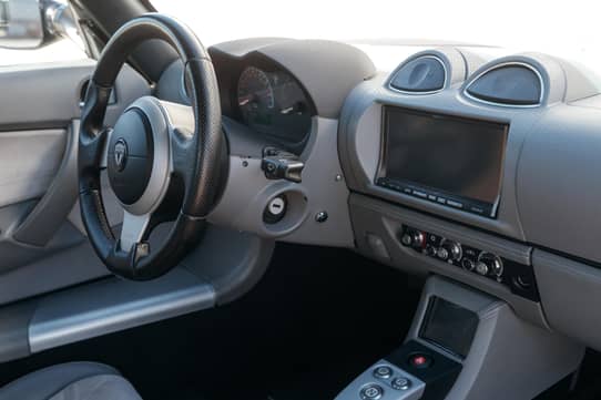 2011 Tesla Roadster VIN: 5YJRE1A12A1001124 for Sale - Cars & Bids