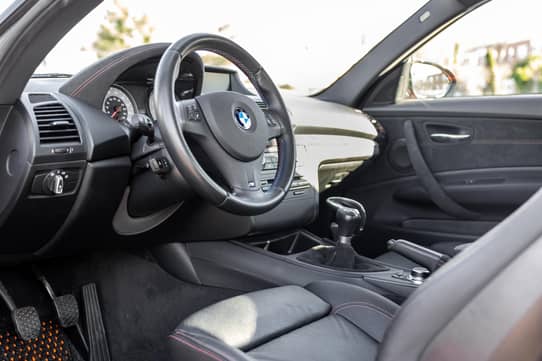 2011 BMW 1M VIN: WBSUR9C55BVT47714 for Sale - Cars & Bids