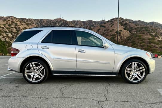 2007 Mercedes-Benz ML63 AMG VIN: 4JGBB77E57A208808 for Sale - Cars & Bids
