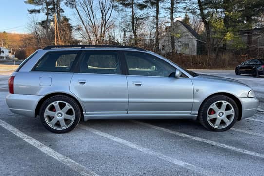 1998 Audi S4 Avant VIN: WAUZZZ8DZWA275173 for Sale - Cars & Bids