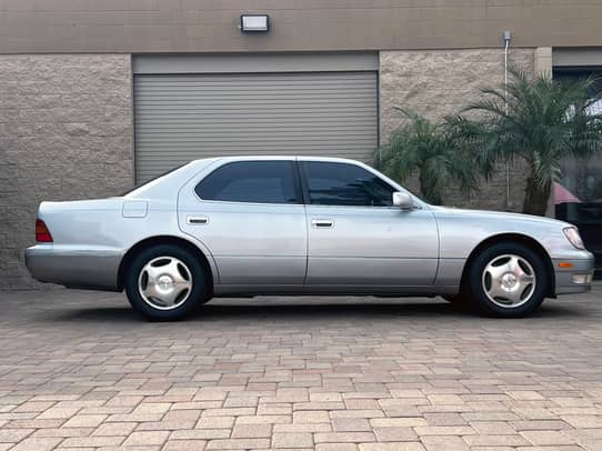 2000 Lexus LS 400 VIN: JT8BH28F8Y0173622 for Sale - Cars & Bids