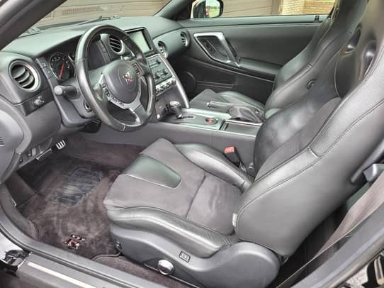 2009 Nissan GT-R auction - Cars & Bids
