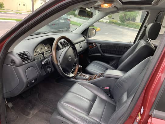 2000 Mercedes-Benz ML55 AMG auction - Cars & Bids