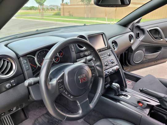 2016 Nissan GT-R auction - Cars & Bids