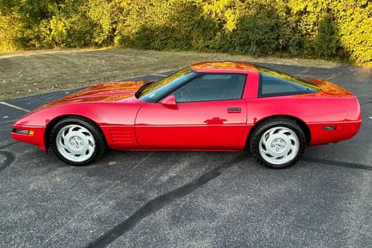 1992 Chevrolet Corvette Coupe VIN: 1G1YY23P7N5108781 for Sale - Cars & Bids