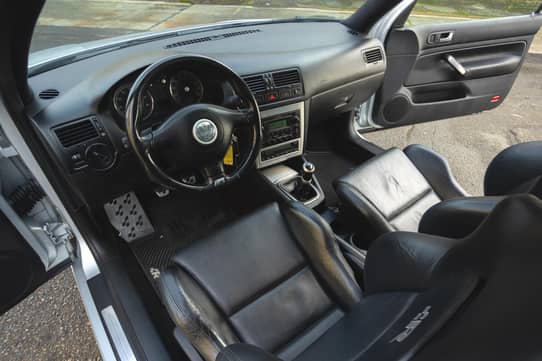 2004 Volkswagen R32 VIN: WVWKG61J34D091892 for Sale - Cars & Bids