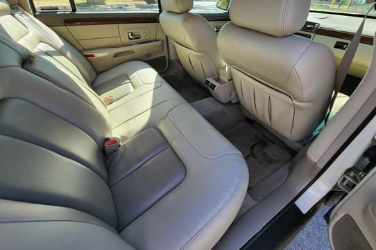 1999 Cadillac DeVille Gold Anniversary Edition for Sale - Cars & Bids