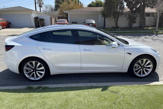 2018 Tesla Model 3 Long Range RWD auction - Cars & Bids