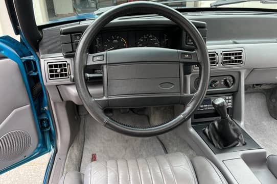 1993 ford mustang interior store