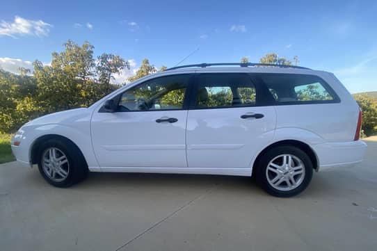 2000 Ford Focus SE Wagon for Sale - Cars & Bids