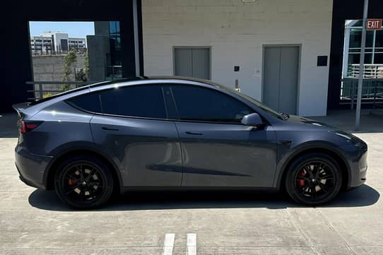 2021 Tesla Model Y Long Range AWD VIN: 5YJYGDEE9MF192326 for Sale ...