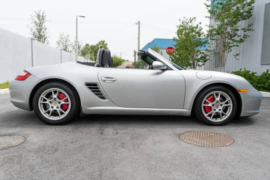 2007 Porsche Boxster VIN: WP0CA29807U710615 for Sale - Cars & Bids