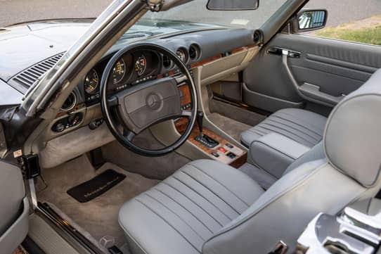 1988 Mercedes-Benz 560SL for Sale - Cars & Bids