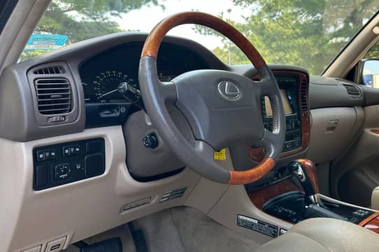2002 Lexus LX 470 VIN: JTJHT00WX23514967 for Sale - Cars & Bids
