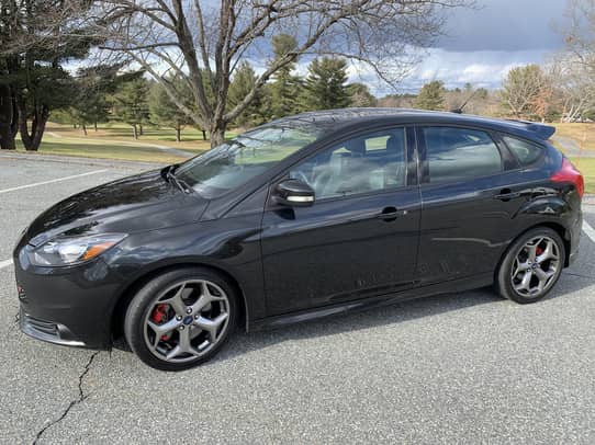 2014 Ford Focus ST auction - Cars & Bids