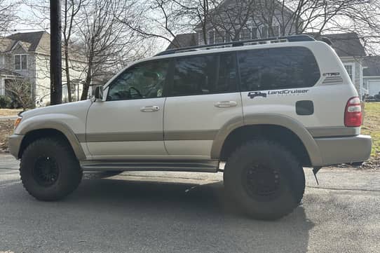 2004 Toyota Land Cruiser for Sale - Cars & Bids