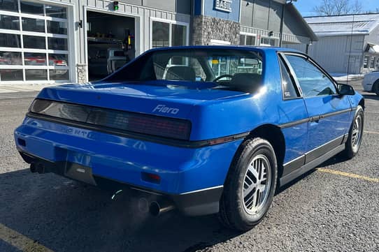 1987 Pontiac Fiero SE VIN: 1G2PF1197HP233302 for Sale - Cars & Bids