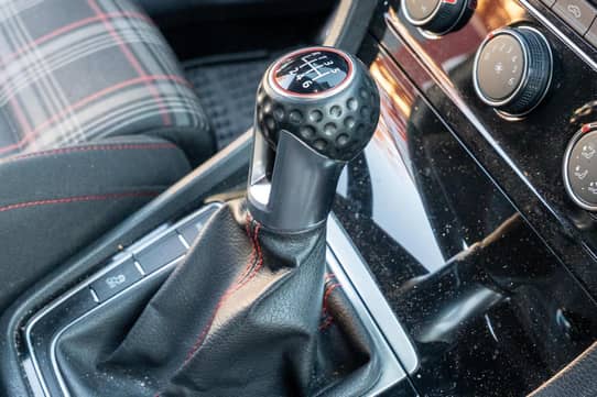 2019 Volkswagen GTI S VIN: 3VW5T7AU4KM018585 for Sale - Cars & Bids