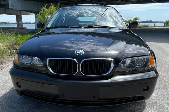2002 BMW 325i Sedan for Sale - Cars & Bids